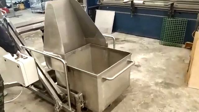 Подъемник-опрокидыватель гидравлический передвижной