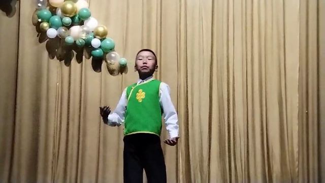 Стихотворение «Театр»,  Саая Бай-Бек, ДШИ с Кызыл-Мажалык, рук Ооржак Любвоь Седип-ооловна, мл возр