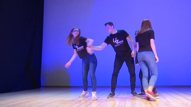 Визитка театра Универсум