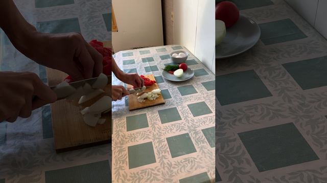 "Завтрак с Rosino4kой: Вкусная Яичница с Любовью"