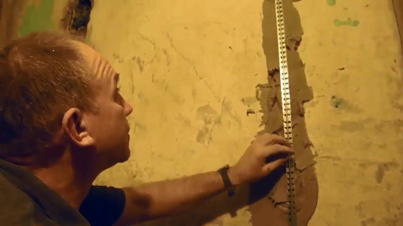 Облицовка плиткой ванной комнаты ч.2 (установка металлических маяков)