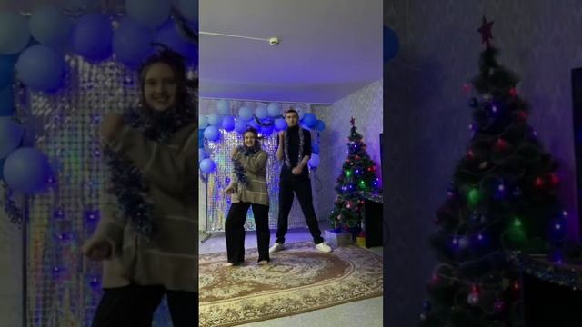 Новогодние тренды в общежитии (2023)