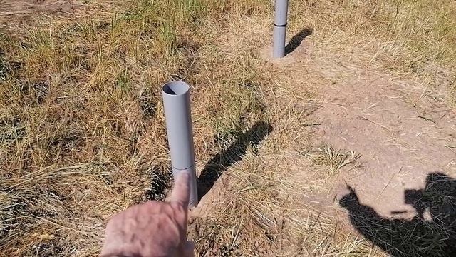 Строю дом сам #6 Бетонирую трубы фундамента. Прилетел волшебник Гудвин Проверка уровня лазером