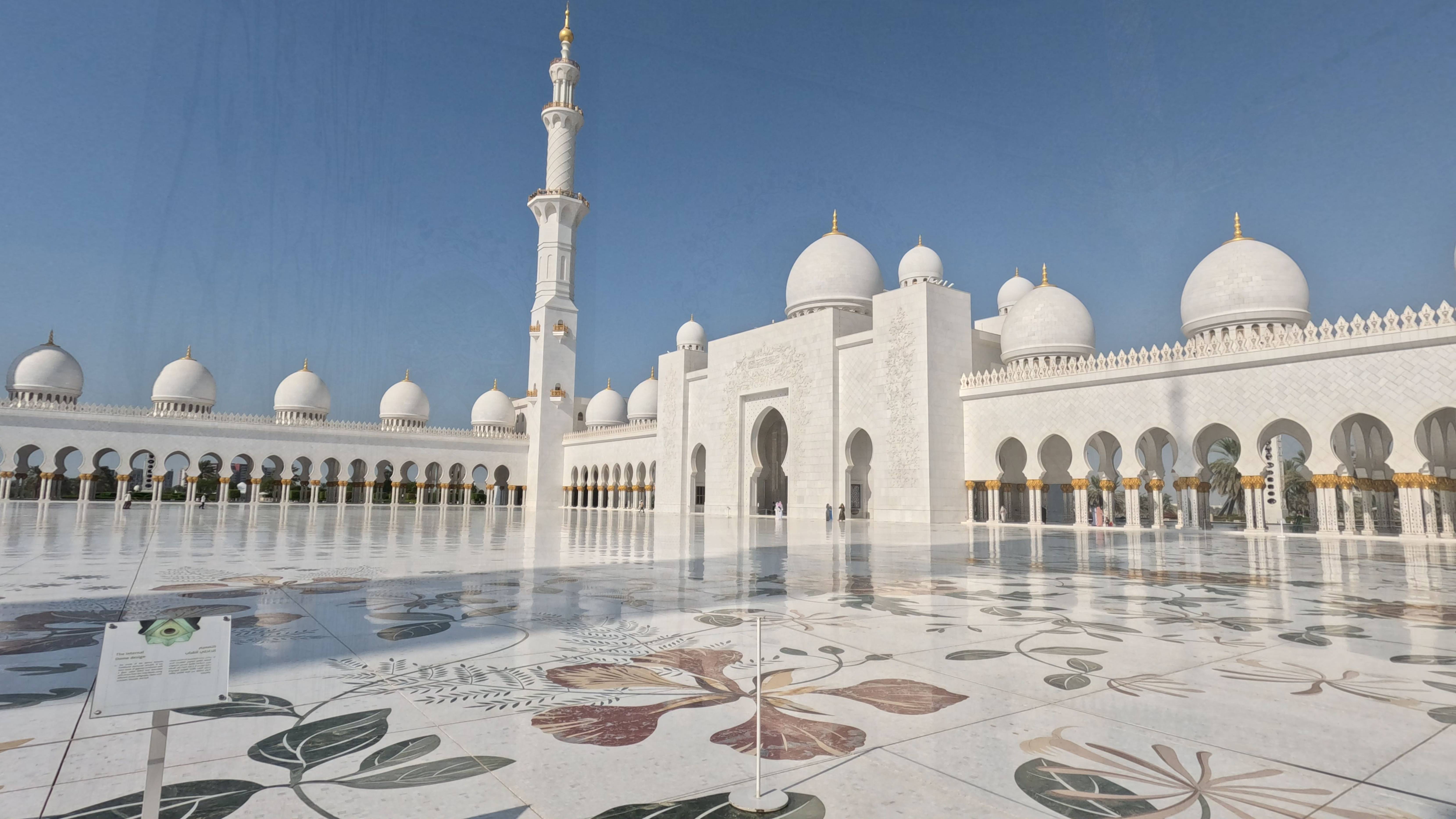 Шокирующая роскошь Абу-Даби. Мечеть шейха Заида.Золотой дворец.