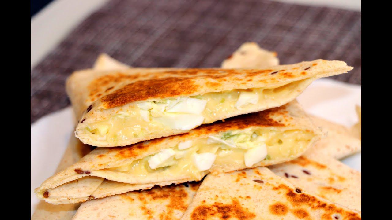 Что Приготовить из Тортильи. Треугольники с начинкой на сковороде