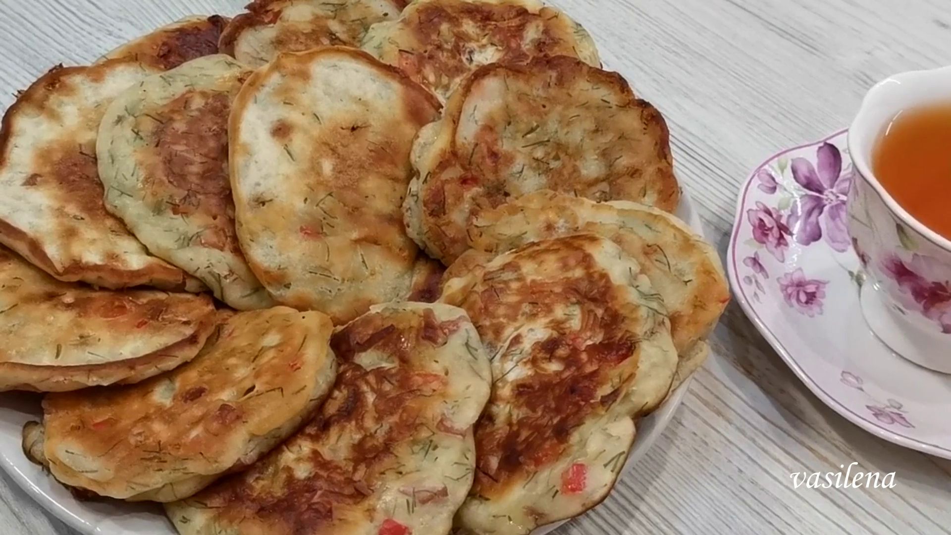 ОТЛИЧНАЯ ИДЕЯ ДЛЯ ЗАВТРАКА. Оладьи с секретом.