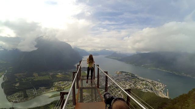 NWK16 - белая стрекоза любви  (отпуск к командой FizioCentr)