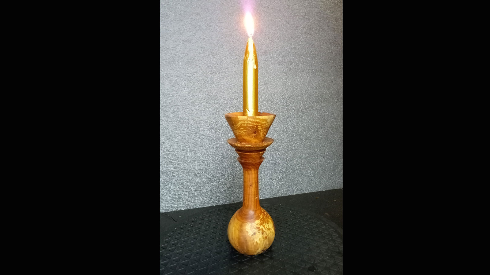 Подсвечник "Инопланетная груша". Импровизация