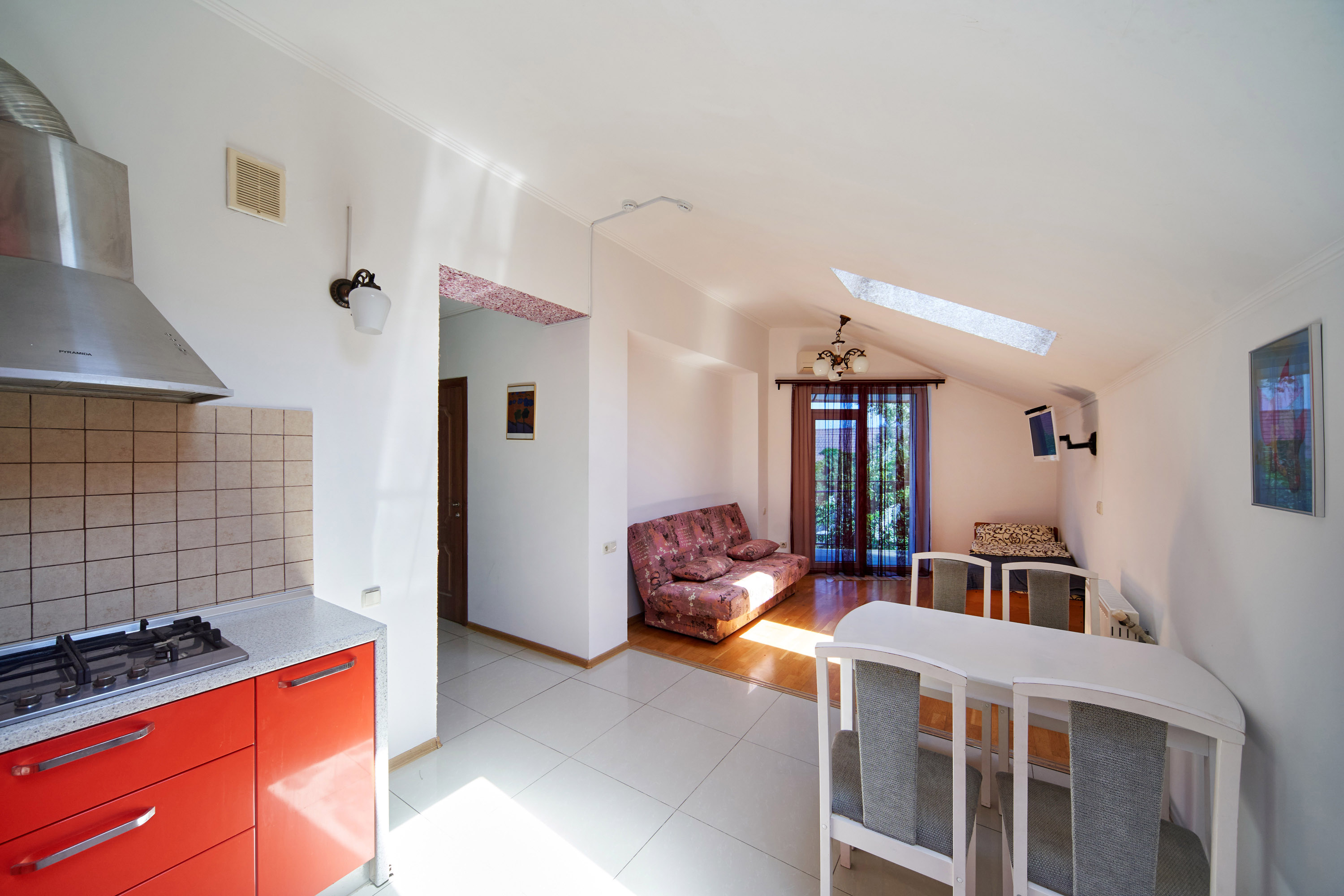 Двухкомнатные студии