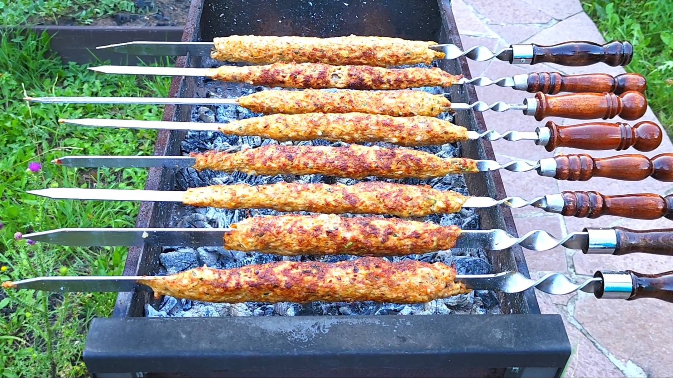 Люля-кебаб из трех видов мяса | нежно, вкусно, сочно | рецепт в описании #люля #кебаб #кухня #еда #м