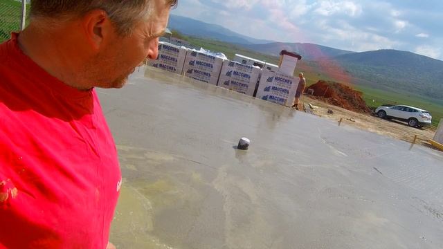 Фундамент залит. Ушп. Газобетон. Крым.