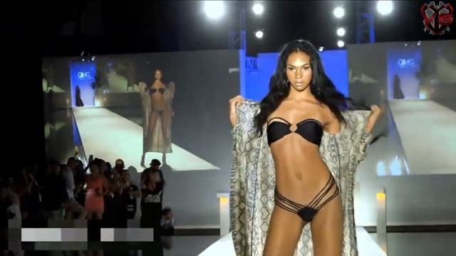 Показ Коллекции Купальников Дефиле в купальниках в Майями