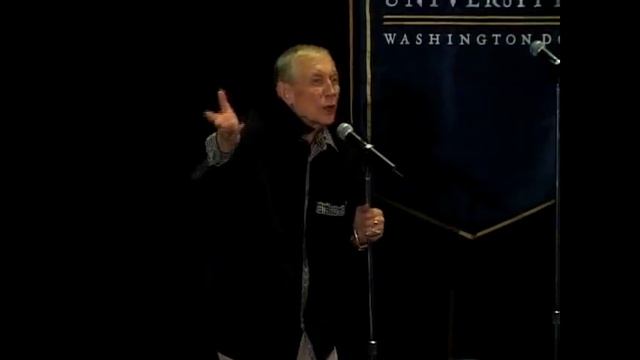 Евгений Евтушенко в GWU.