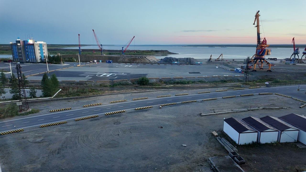 Засаживаю батарейку на dji osmo pocket 3 в режиме низкой освещенности