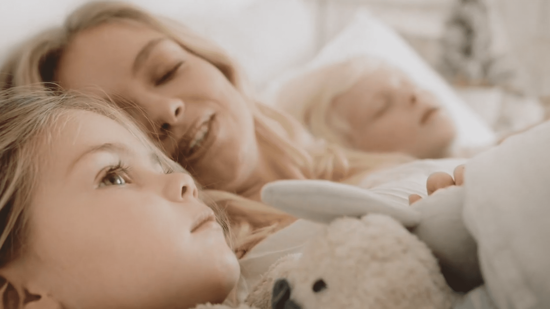 Песня о Любви♥. Смысл любви. Послушайте!!! Очень красивая песня и клип со смыслом Андрей Матвеев.