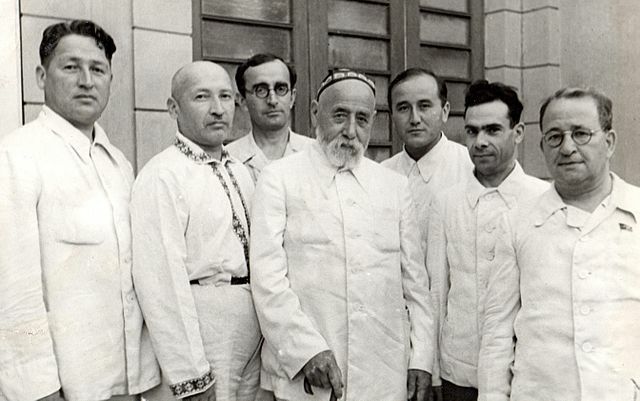 Садриддин Айнӣ - Дӯстон, арзи умедам бар нигори ман баред