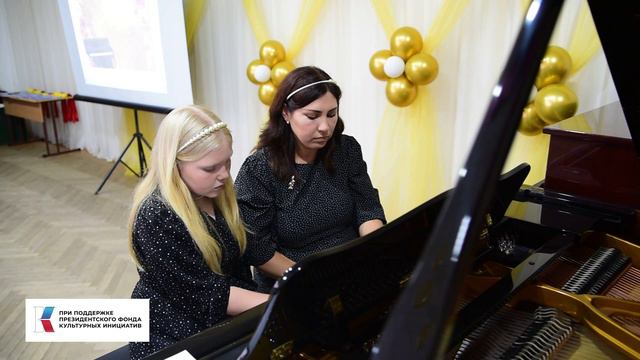 Сенчук Екатерина и Лиза _ выпускной концерт