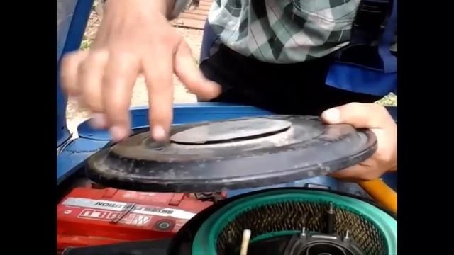 Скажи НЕТ парам бензина и ПЛОХОМУ ЗАПУСКУ в жару! Доработка крыши кастрюли! (Подписчик Представляет)