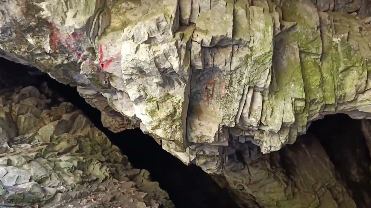 Посетили Сугомакскую пещеру .Красиво и многолюдно