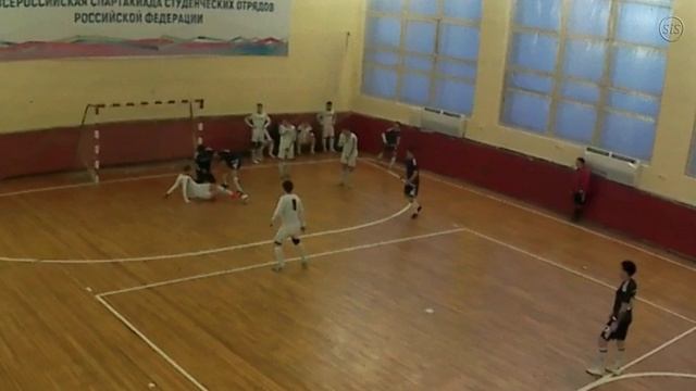 Гол Ивана Третьякова (Северо-Восток) в ворота Автомобилиста