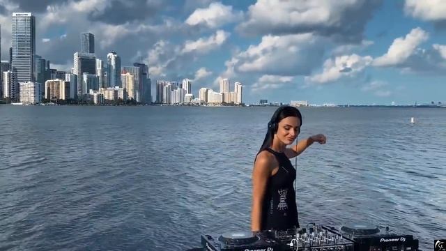 M.d. Project & Мальчишник - Ночь (REMIX 2021).mp4