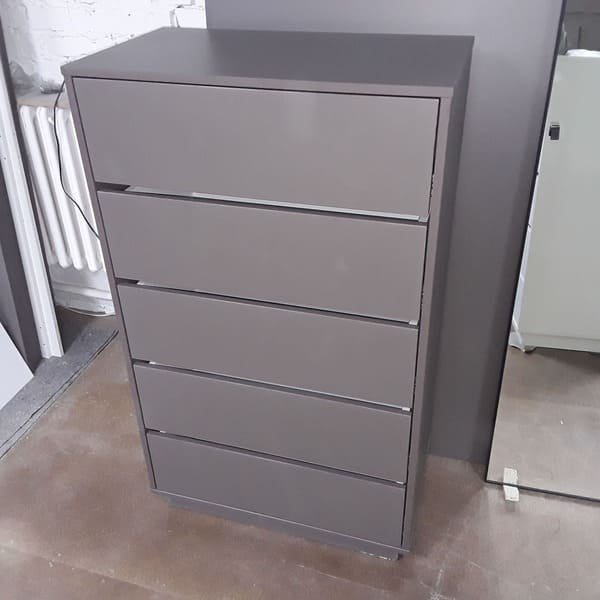 Комод без ручек из ЛДСП Egger в цвете Трюфель | 1190 х 700 х 400 мм