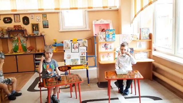 Внук читает роль Носорога.mp4