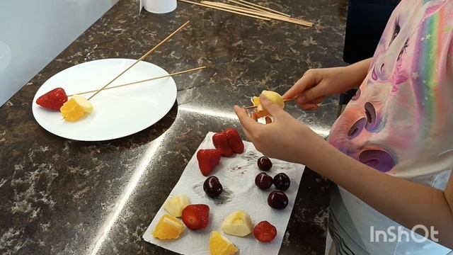 Готовим фрукты  в стекле 🍎🍊🍌🍉🍇🍒🍍
С  Полинкой малинкой