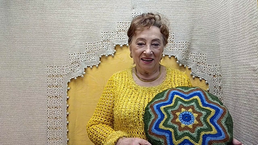 Подушка "Афганская" круглая. Мастер-класс по вязанию крючком от О. С. Литвиной.