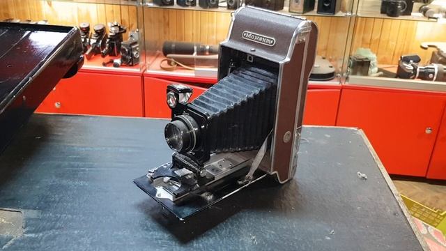 Фотокамера Момент