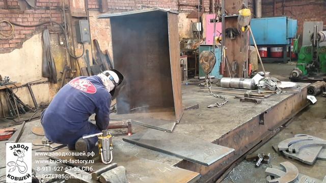 Сборка ковша экскаватора