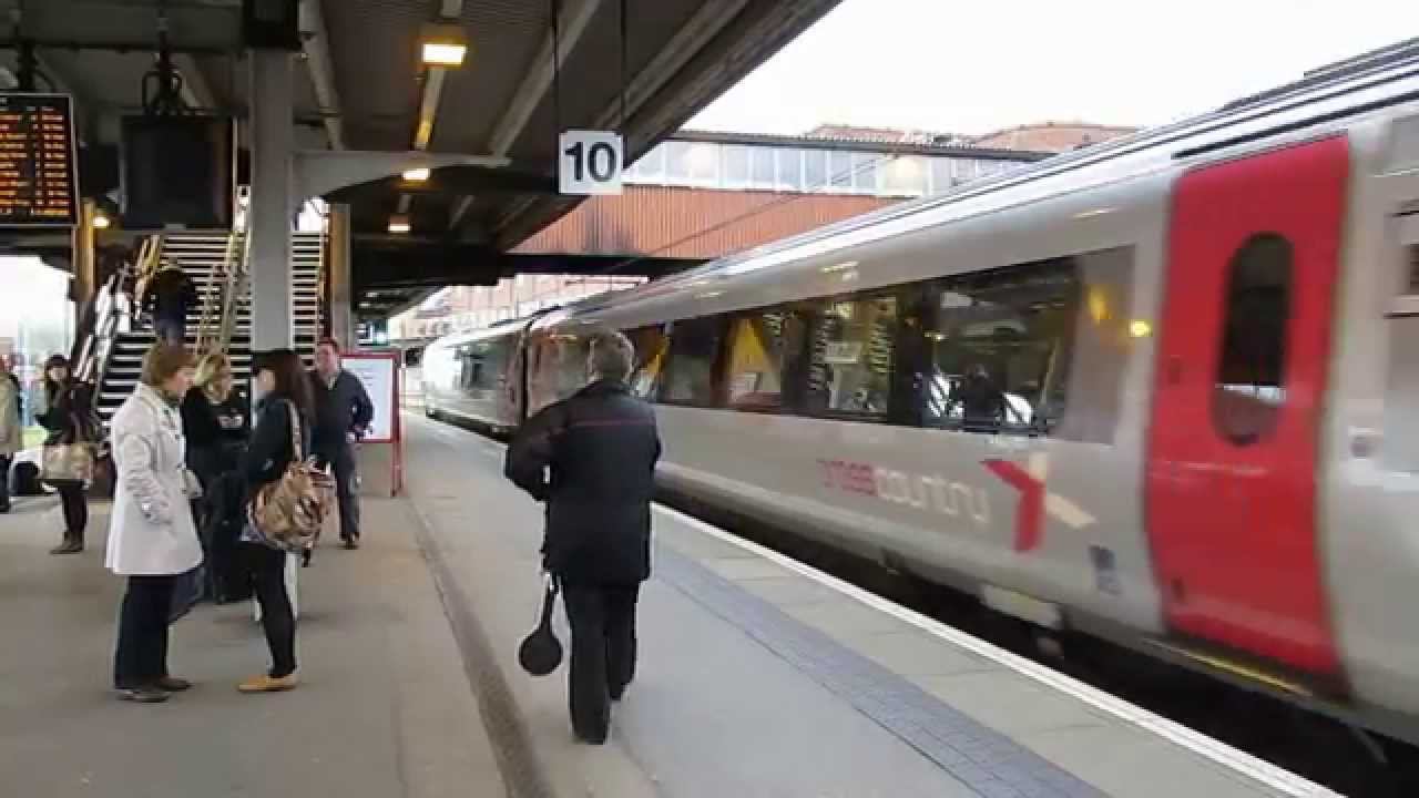 Поезд CrossCountry Class 220. Отправление из Йорка