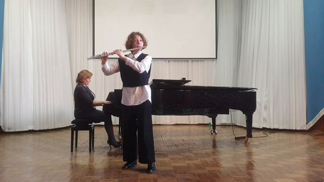 17. Садыкова Полина Владимировна И.С. Бах Соната для флейты и фортепиано Ми мажор, I, II чч.