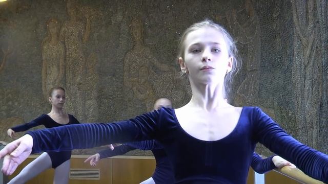 Мастер-Класс  младшего и старшего отделений Хореографического отделения Армида.