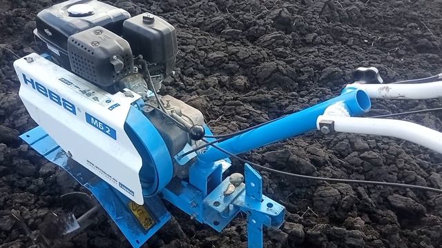 Фрезерование почвы мотоблоком Нева