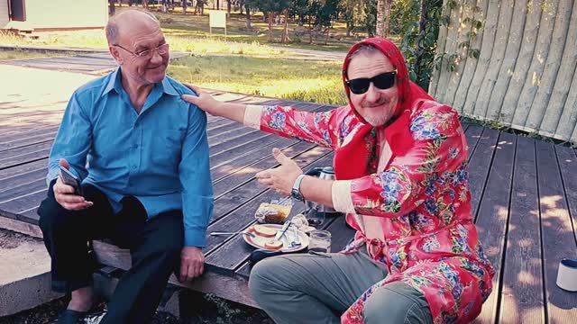 14 серия. Беги же бабушка, беги или профессор на голубом глазу | Сериал "Деды навсегда"