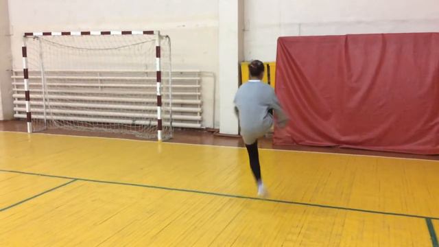 Скакалка. Роуп скиппинг (спортивная скакалка).. Детская школьная лига фристайл базовые навыки спина