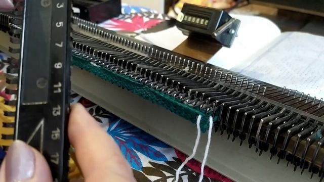 Жаккард . Вязание на машине Нева 2.