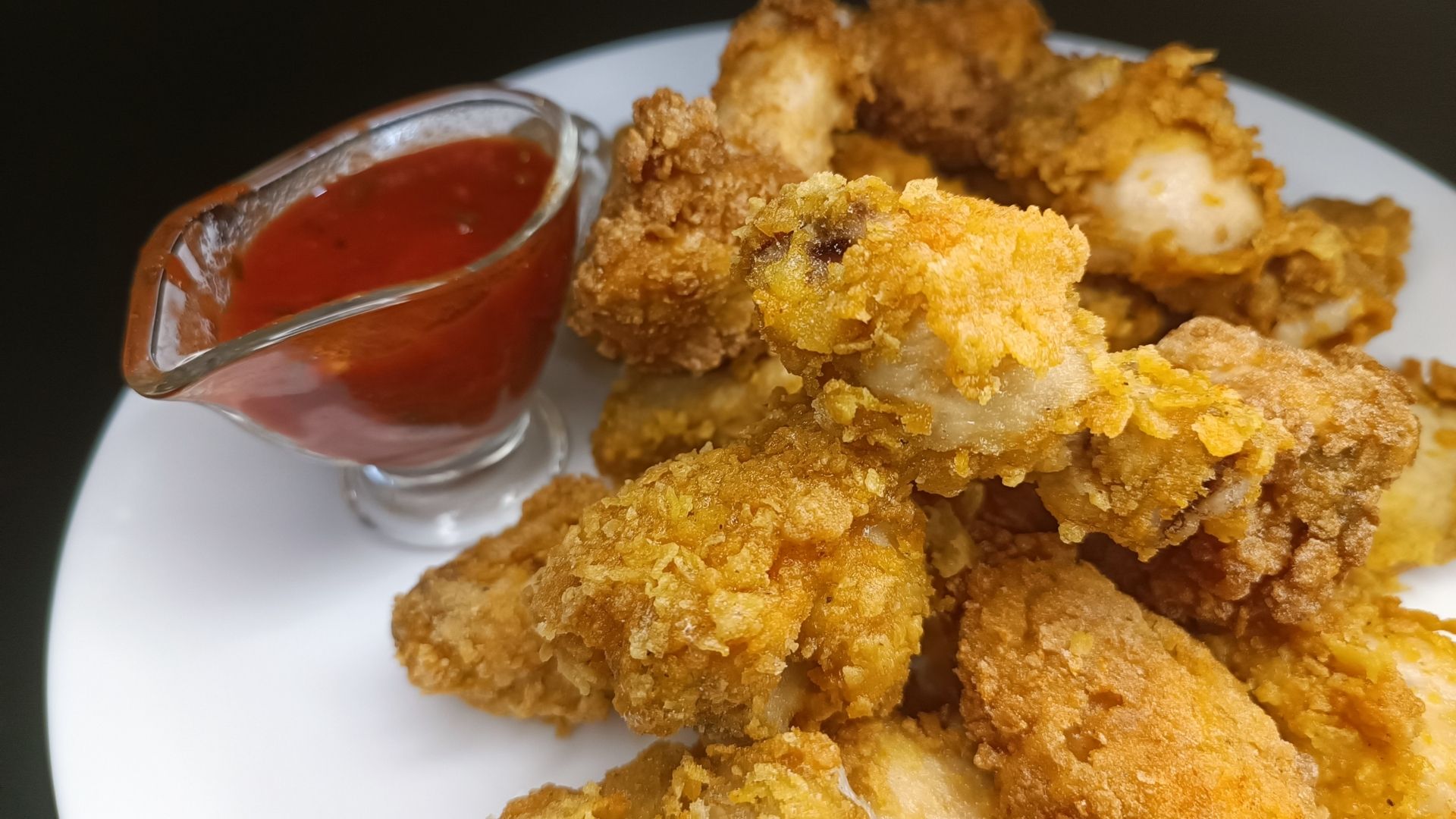 Вкуснейшая, хрустящая курочка! Как приготовить дома! Куриные крылья как в kfc.