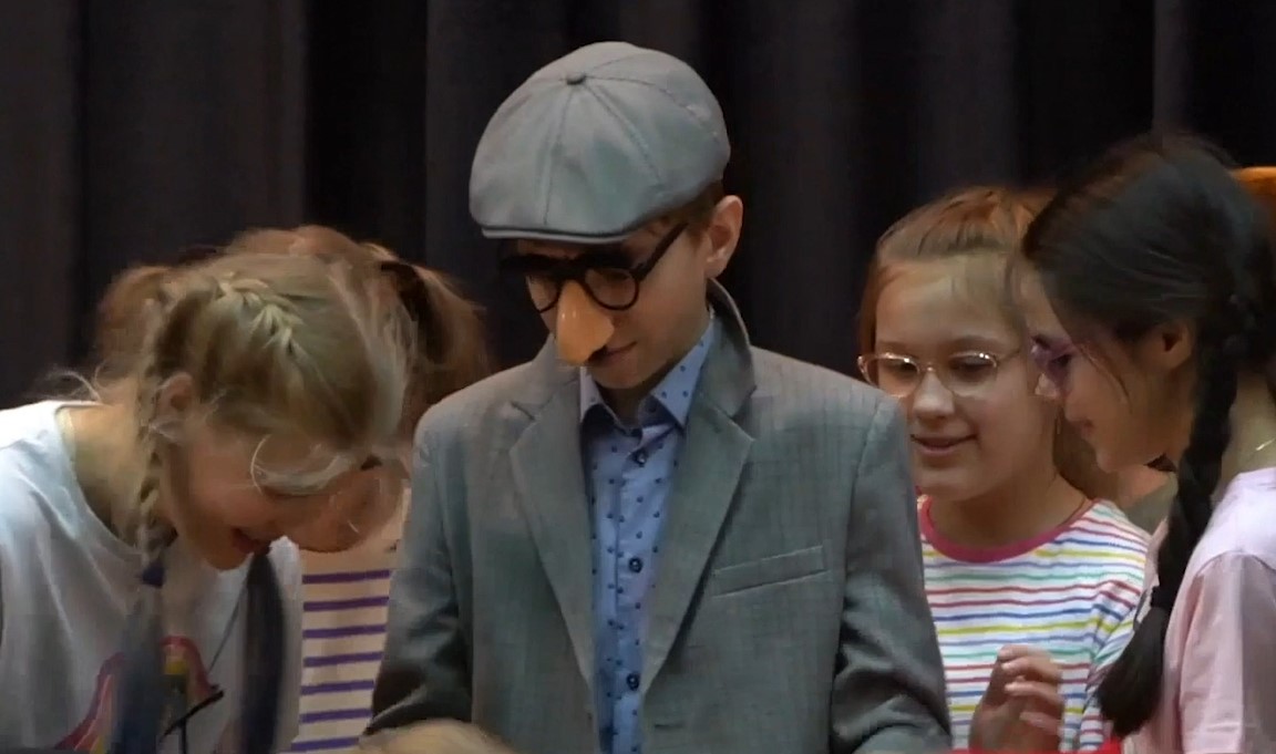 Телеспектакль "Тараканище" -2023г -  театр "День" ГБОУ Школа 1375