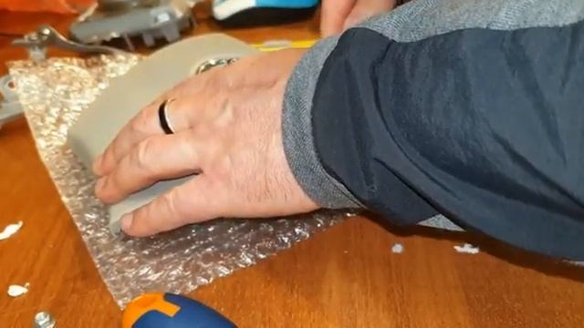 Замена эмблемы на руле Toyota Sienna III