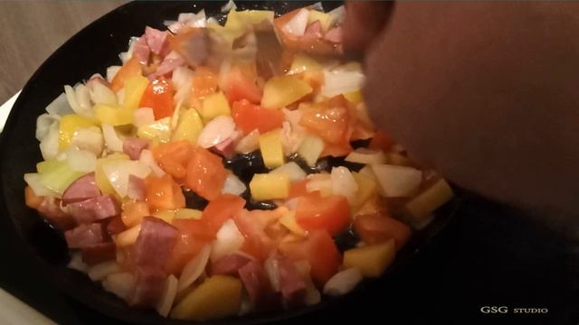 Яичница на "подложке".