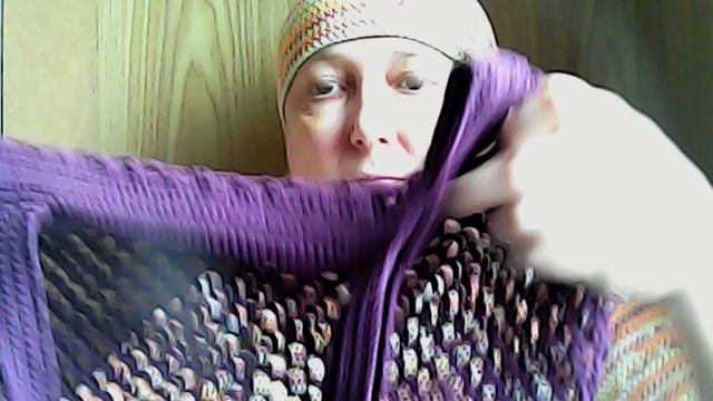 Презентация вязанной вручную авоськи из хлопка