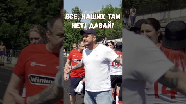 @ spartakrugby - директор раздает на поле ? Скоро новый выпуск влога о наших девченках ?