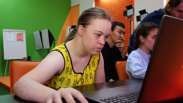 ? Первое занятие в ТВ-СТУДИИ "Инклюзивные социальные медиа" в проекте социального воздействия.