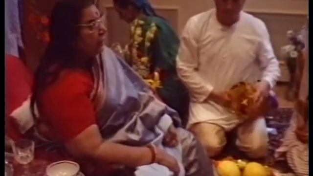 1989 год, 17 августа. Пуджа шри Деви «Как работать с новичками». Хельсинки. Финляндия.