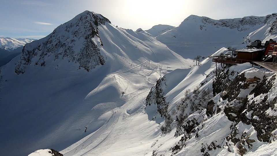 Сочи...Красная Поляна (Горки Город) 18 февраля 2022... обзор... часть 1...