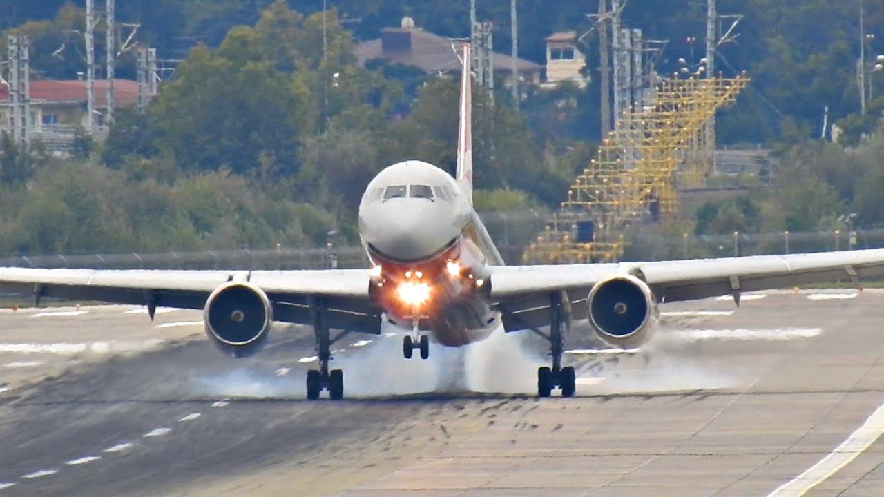 Ту-204 Сел мимо осевой и красиво улетел