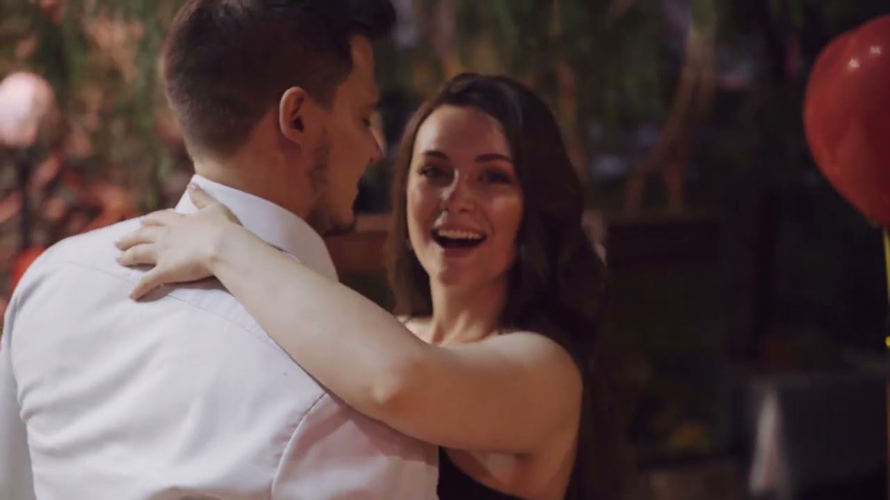 Ботанический сад, Свидание в тропическом раю. Предложение руки с огненными сердцами.