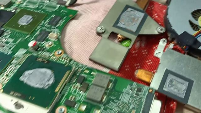 Чистим ноутбук от пыли что получилось!